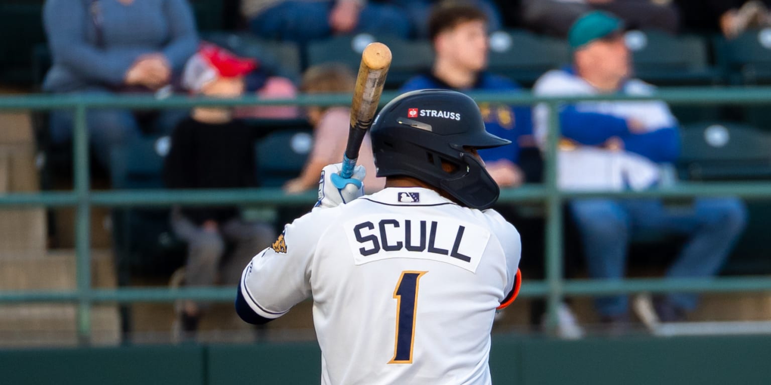 Dust Devils Turn Tables, Down Emeralds in Ten | MiLB.com