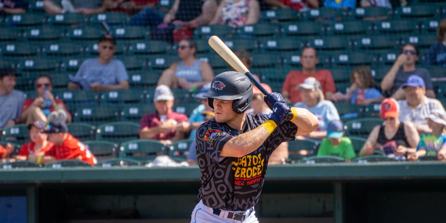 Will Robertson crushes two homers in New Hampshire win | MiLB.com
