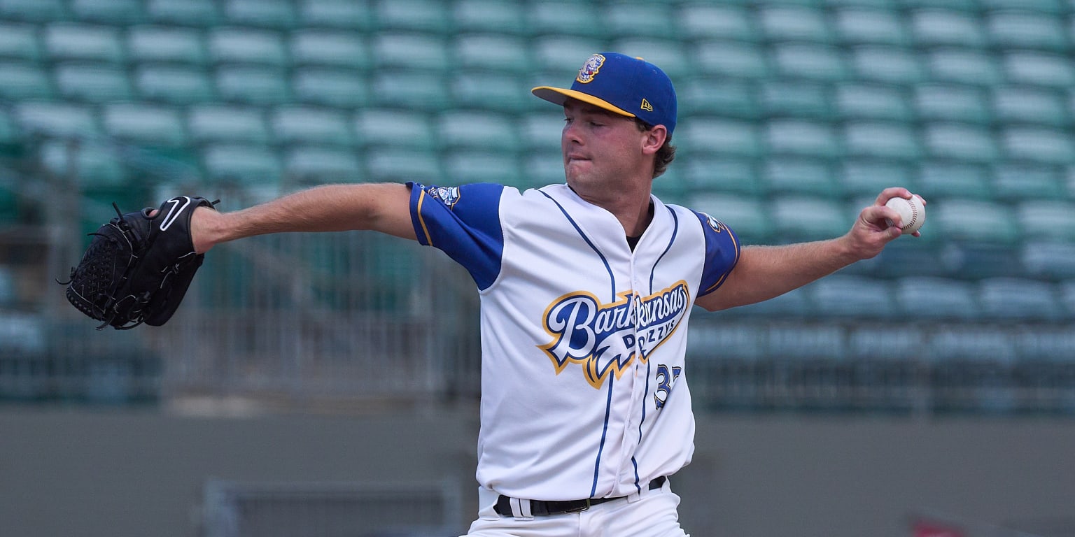 Anderson and Sloan Shine in Doubleheader Split
