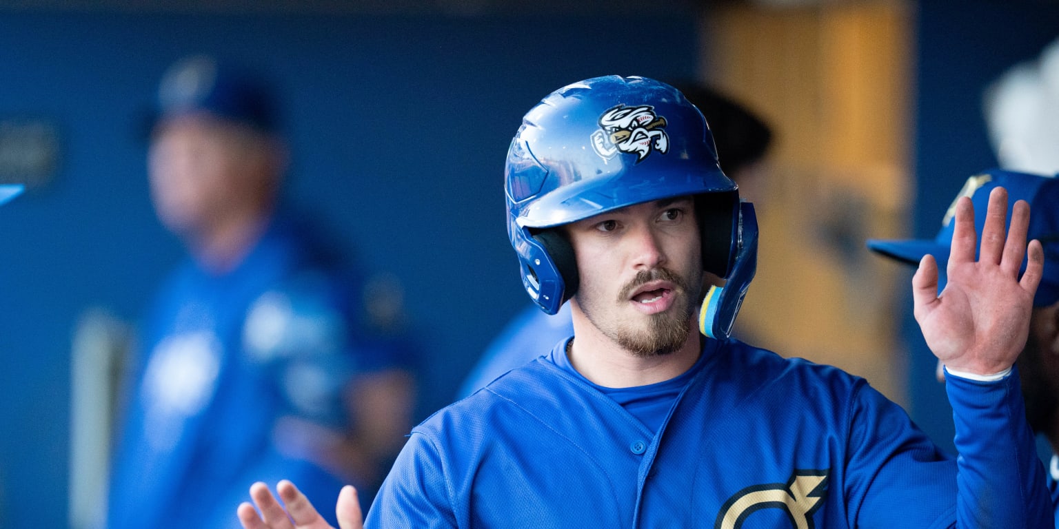 Loftin Collects Four Hits as Omaha Beats Columbus 5-2 | Storm Chasers