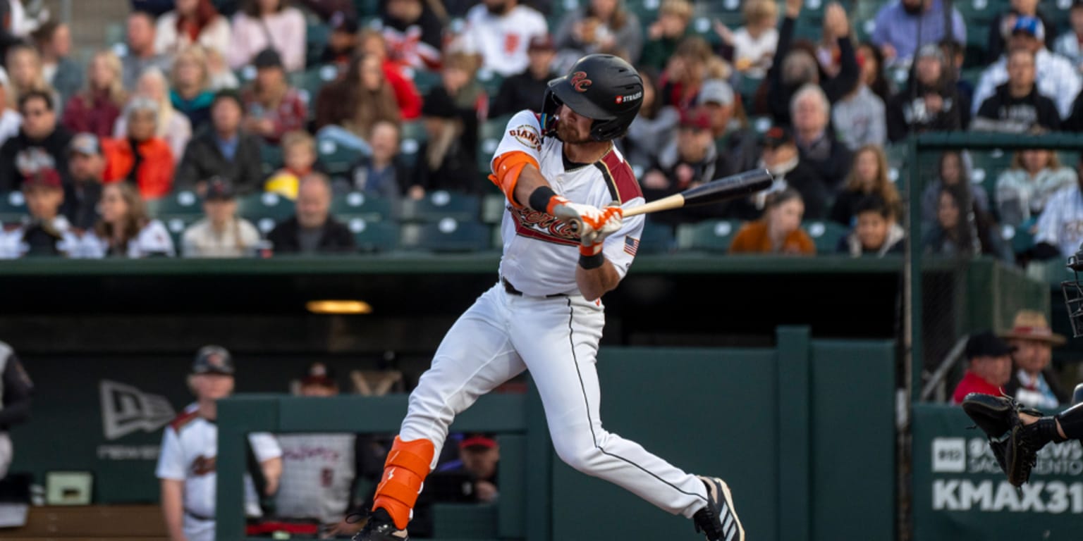 Cats Bunt Way to Extra-Innings Victory | MiLB.com
