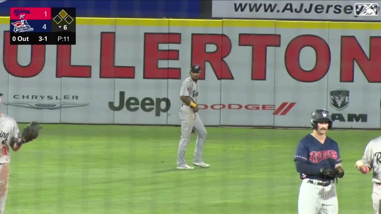 Johan Rojas' diving catch | 07/05/2023 | Fightin Phils