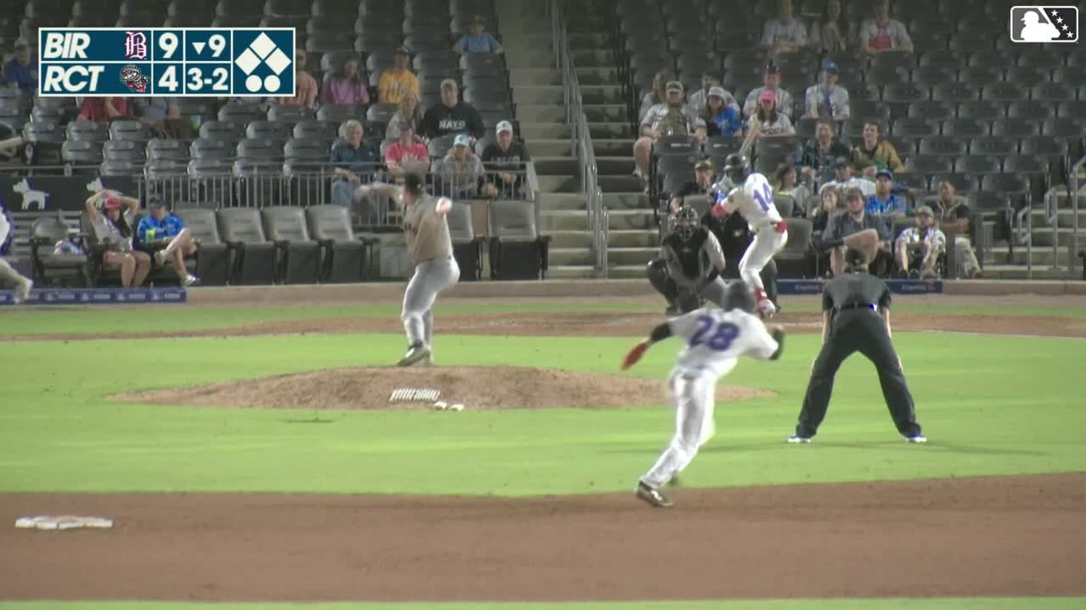 Raudi Rodriguez walks. Mac McCroskey scores. Wade Meckler to 3rd ...