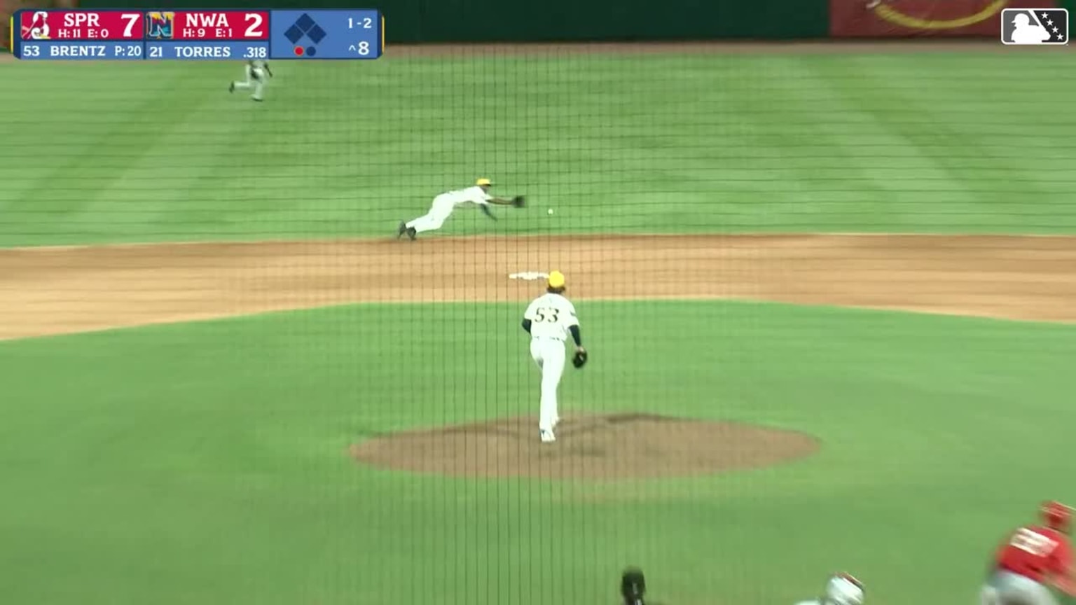 Tyler Tolbert's diving stop and throw | 07/03/2024 | Naturals