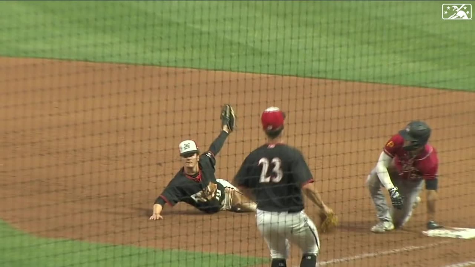 Hayden Cantrelle's diving tag | 06/08/2023 | MiLB.com