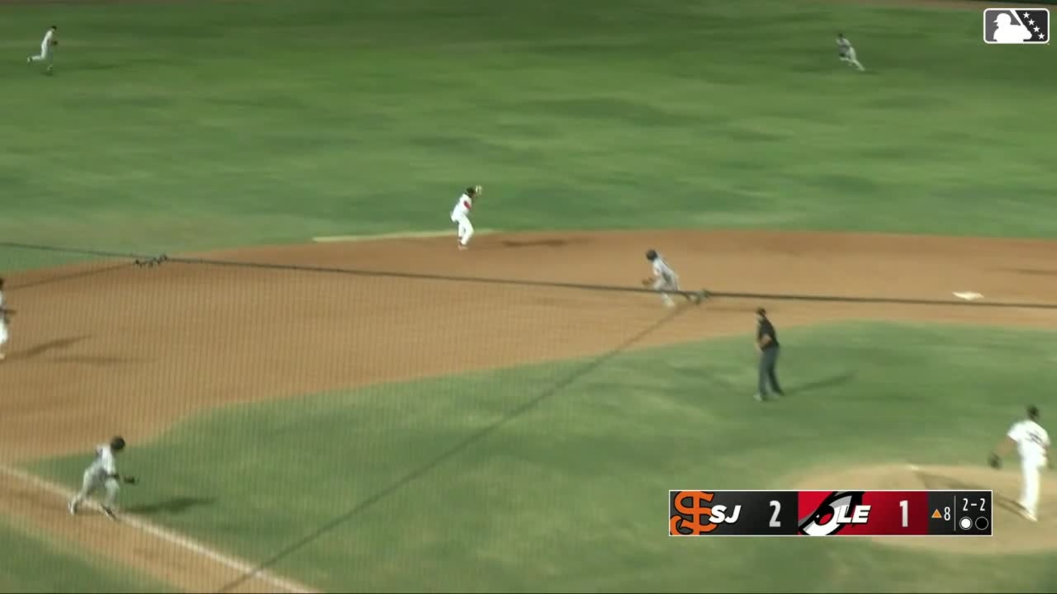 Leodalis De Vries flashes the leather | 05/22/2024 | MiLB.com