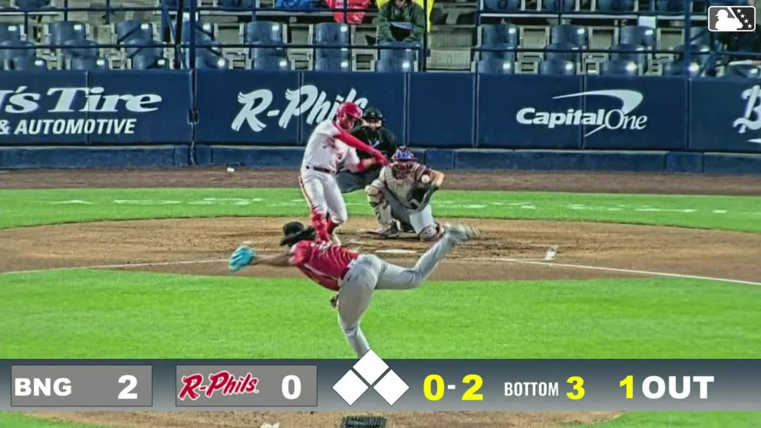 Robert Moore's first home run of the season | 05/25/2024 | Fightin Phils
