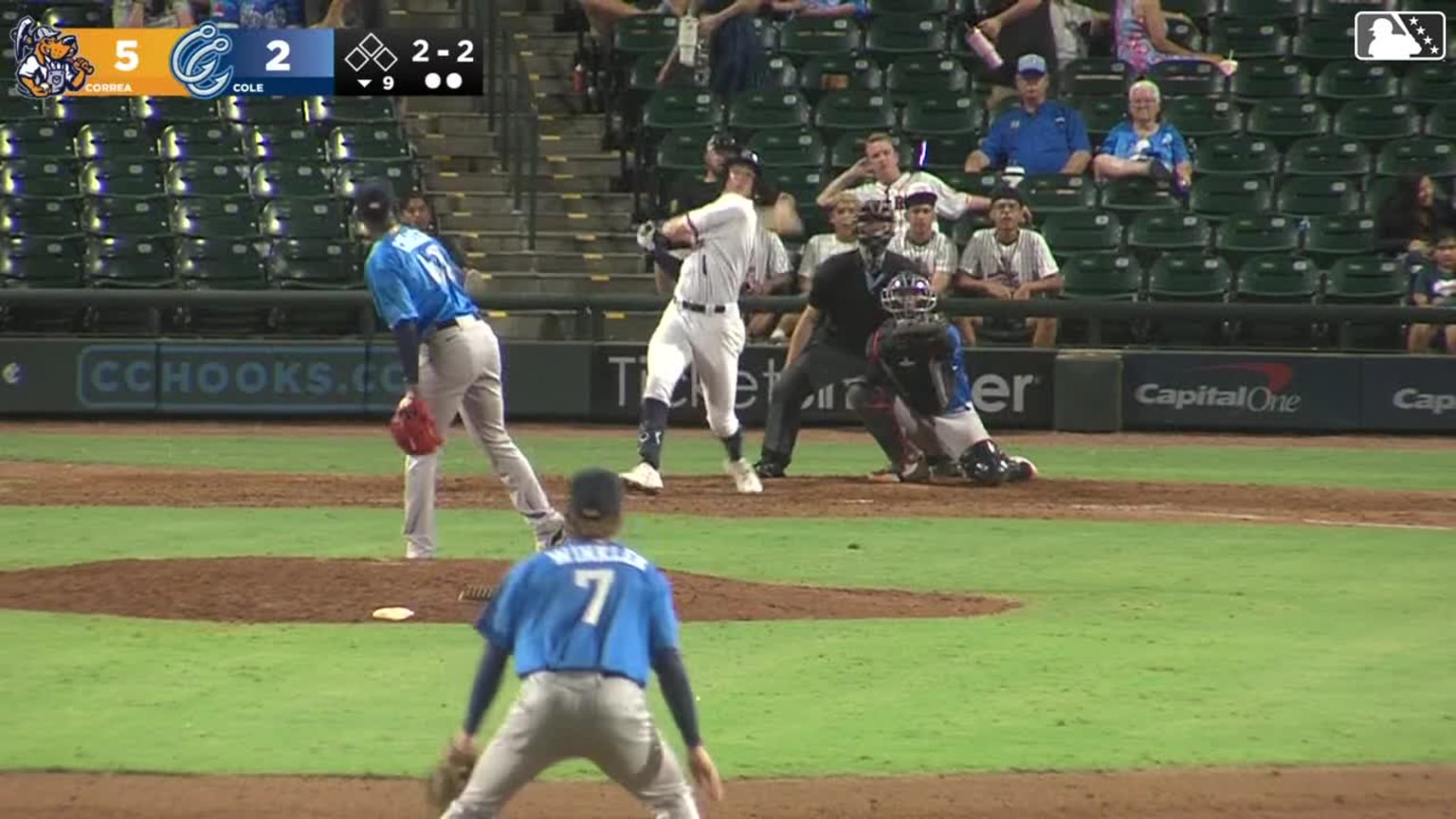 Zach Cole's solo homer | 07/21/2024 | Hooks