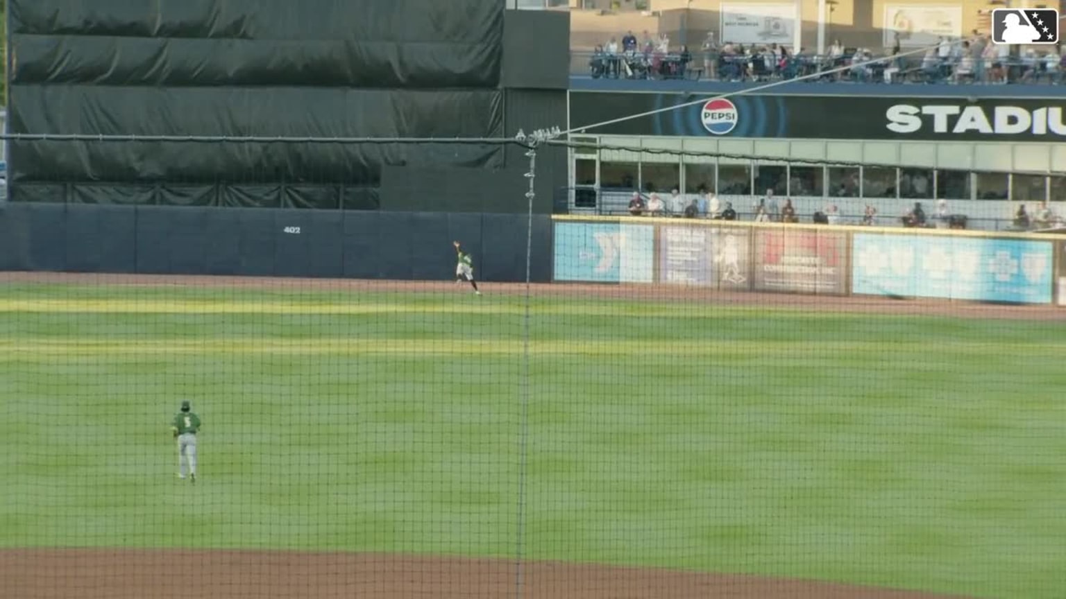 A's prospect Ryan Lasko makes dazzling diving catch | 08/21/2025 | Lugnuts