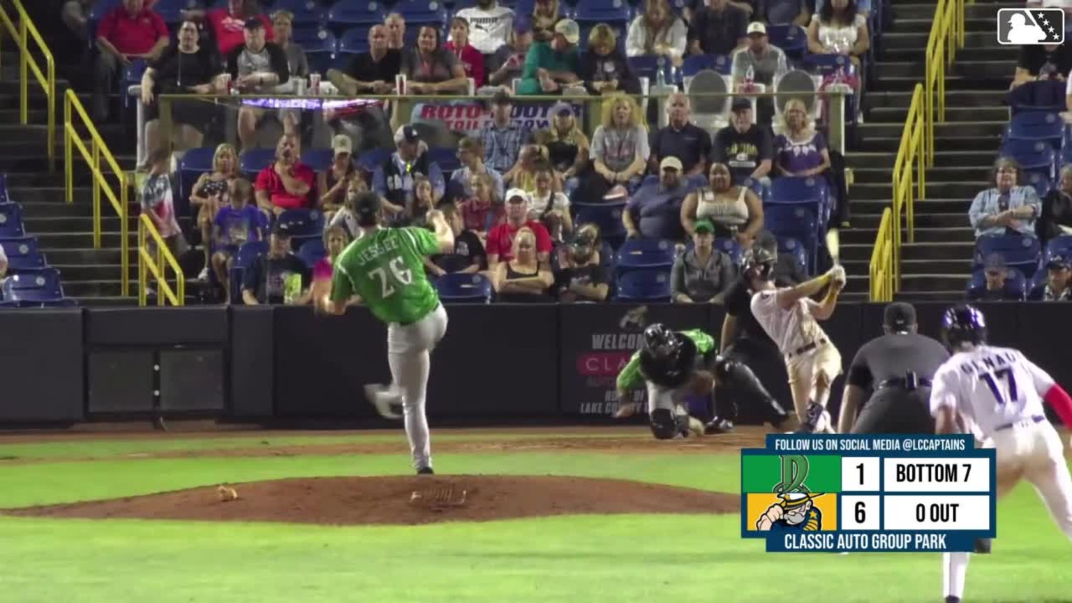 Alex Mooney's two-run home run | 07/06/2024 | Captains