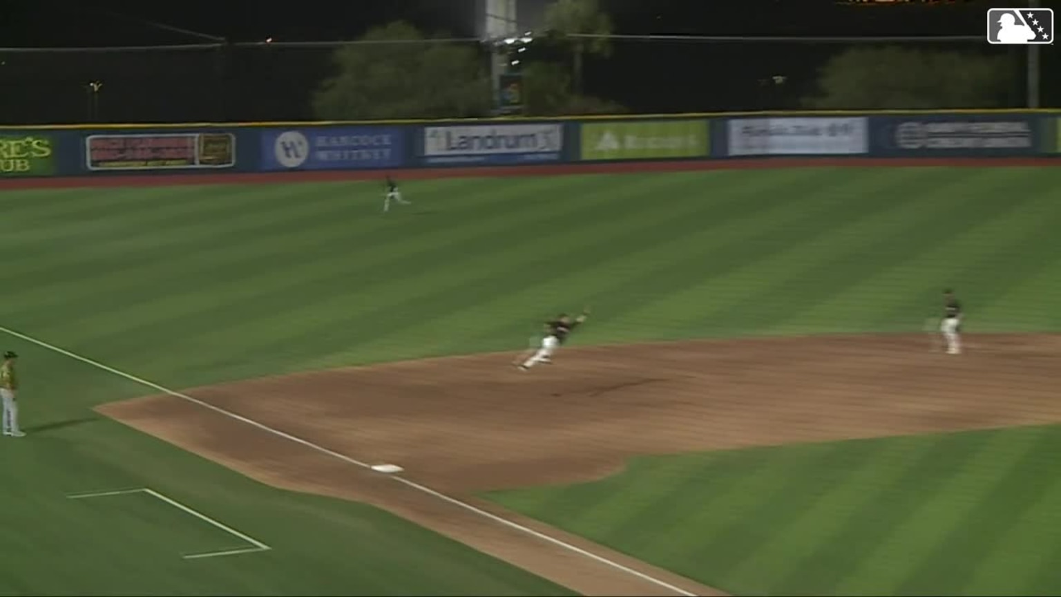 Johnny Olmstead's great leaping grab | 04/06/2025 | Blue Wahoos