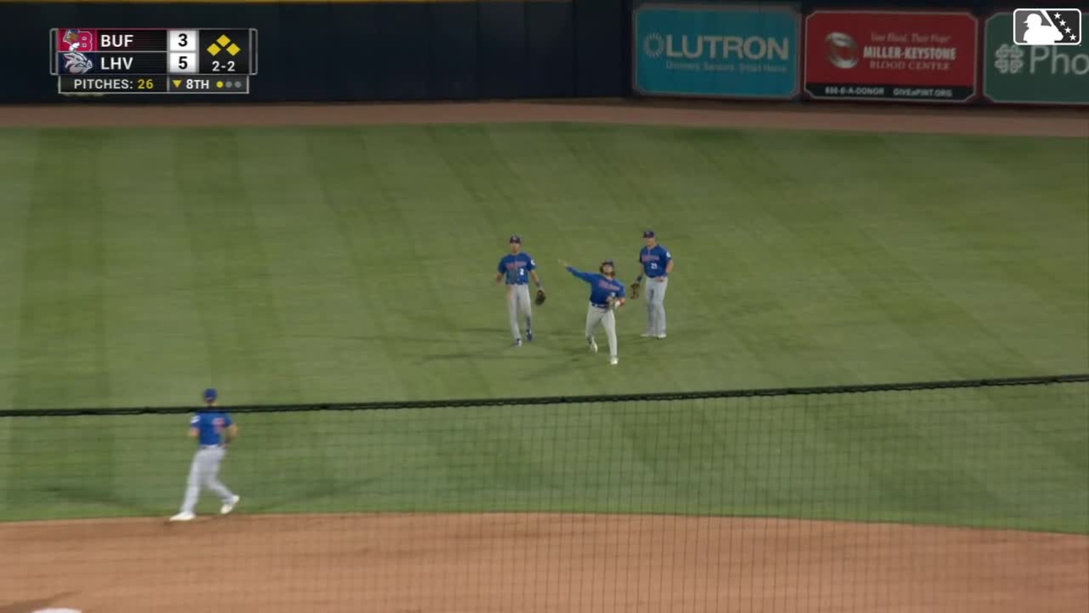 Addison Barger's great catch and throw home | 06/05/2024 | Bisons