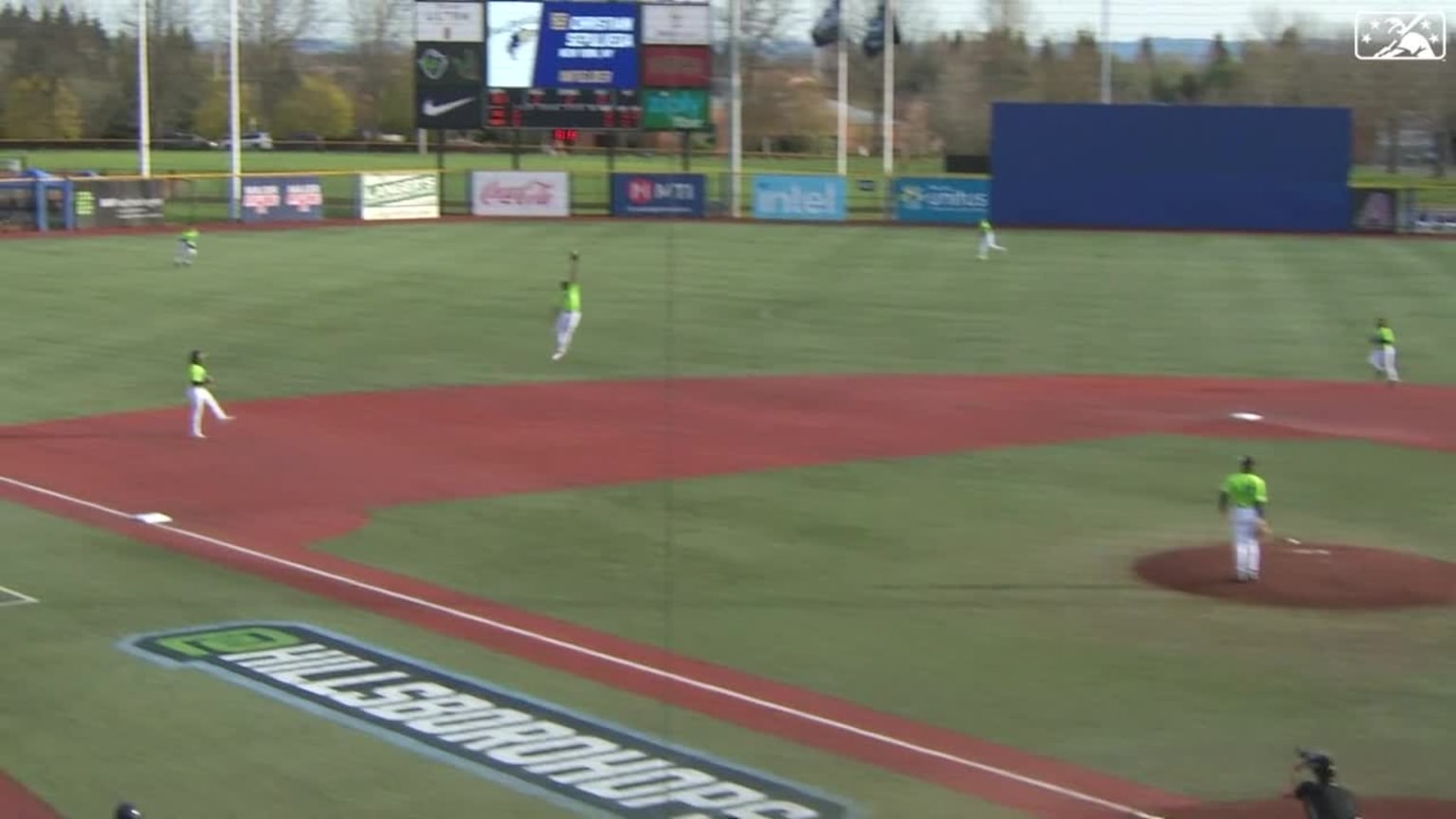 Joshua Day's leaping grab | 04/27/2023 | Dust Devils