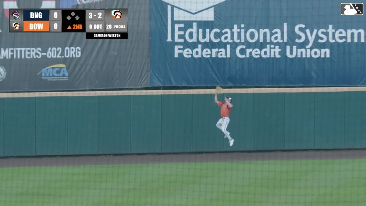 Jud Fabian's jumping catch at the wall | 06/07/2024 | Baysox