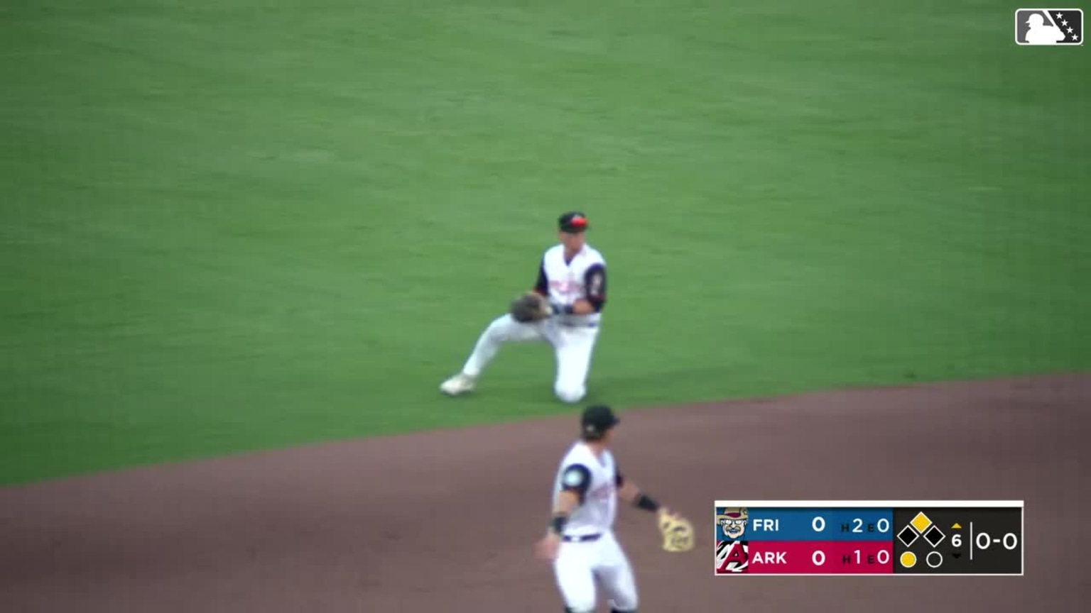 Colt Emerson's excellent diving stop and throw | 08/07/2025 | Travelers