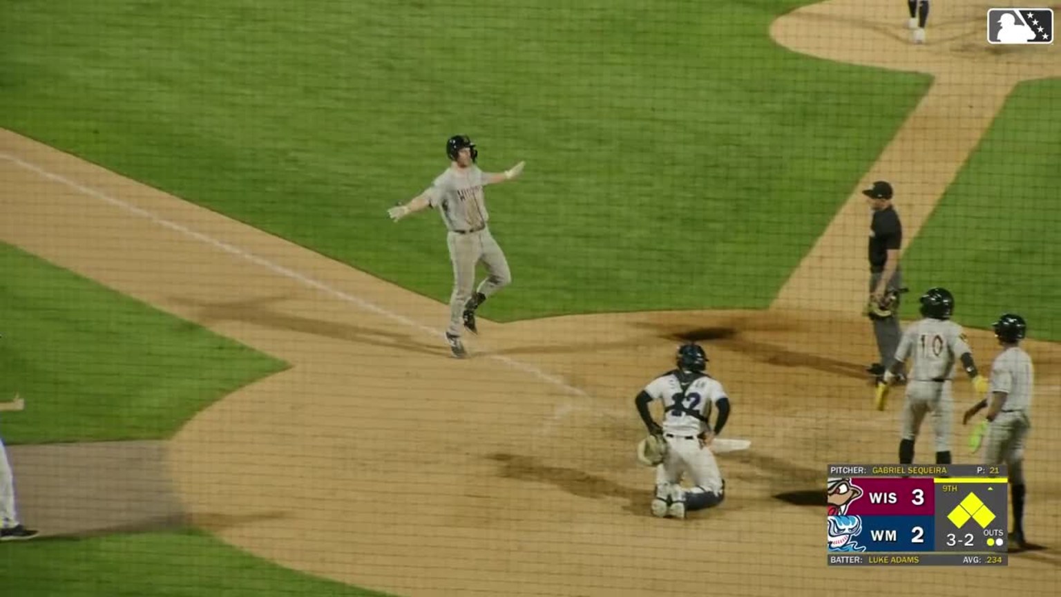 Luke Adams hits a grand slam | 06/16/2024 | Timber Rattlers