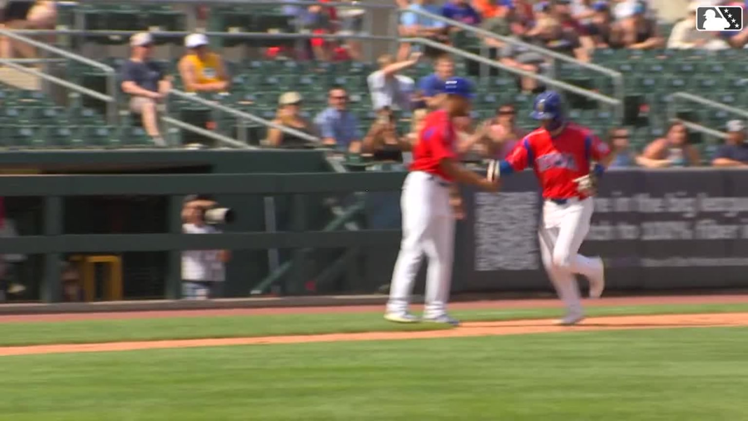 Matt Shaw hits his 21st big fly of the year | 09/15/2024 | Cubs