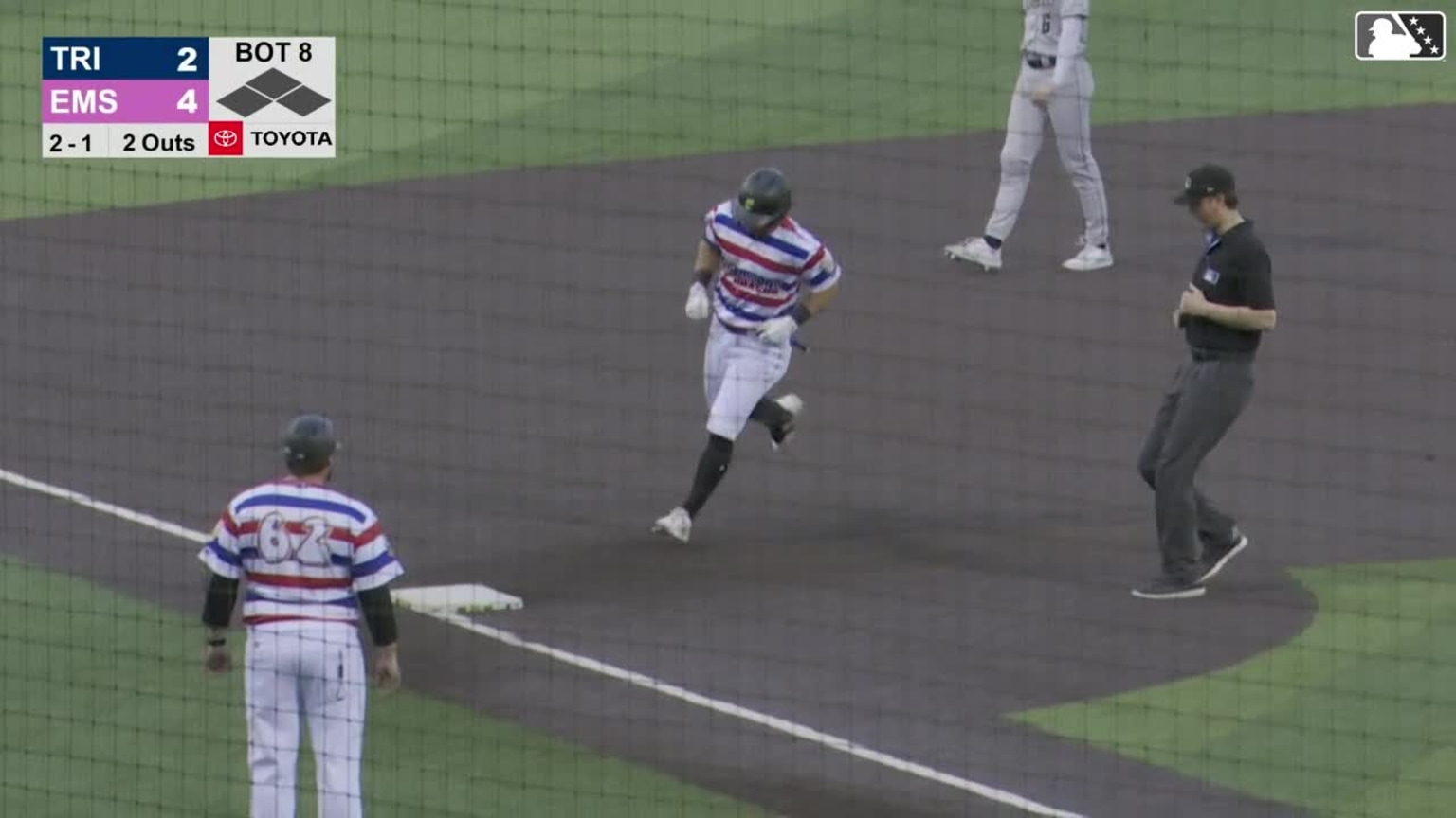 Thomas Gavello crushes a grand slam | 06/28/2024 | Emeralds