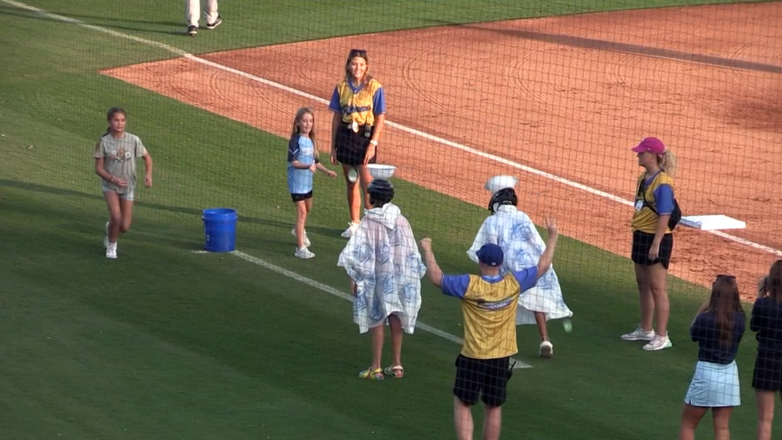 Wacky Balloon Toss | 09/11/2023 | MiLB.com