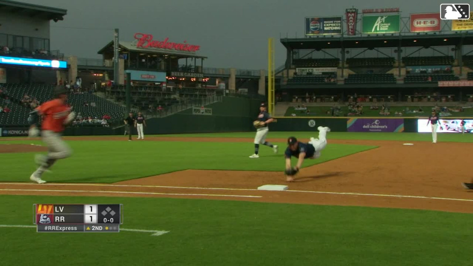 Adrian Sampson lays out to make a play at first | 05/10/2024 | Express