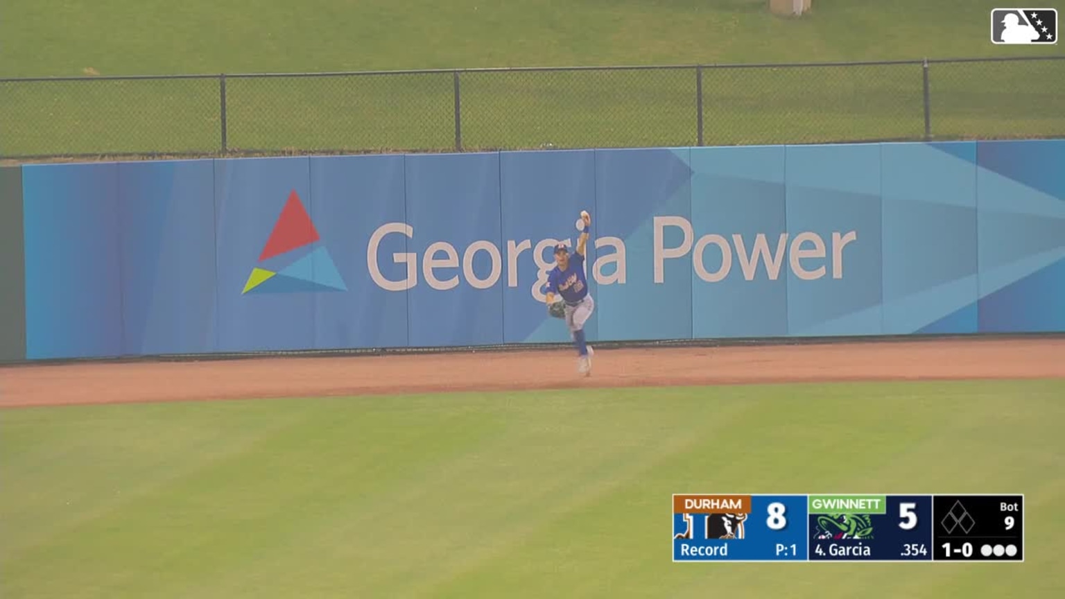 Jake Mangum makes a great juggling catch | 05/03/2024 | Bulls