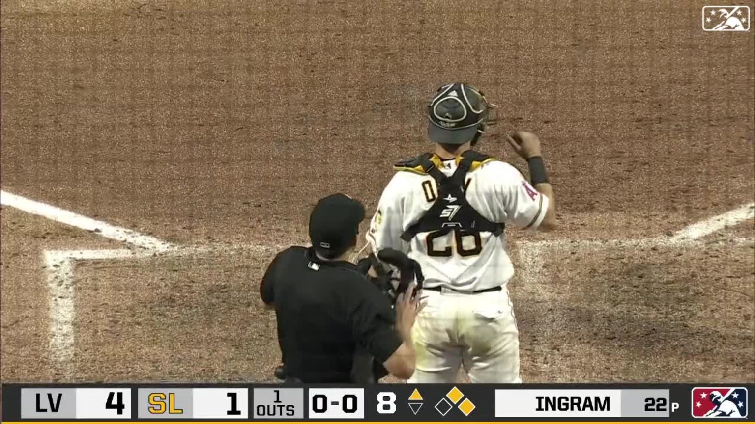 Chris Okey's diving catch | 07/23/2023 | Bees