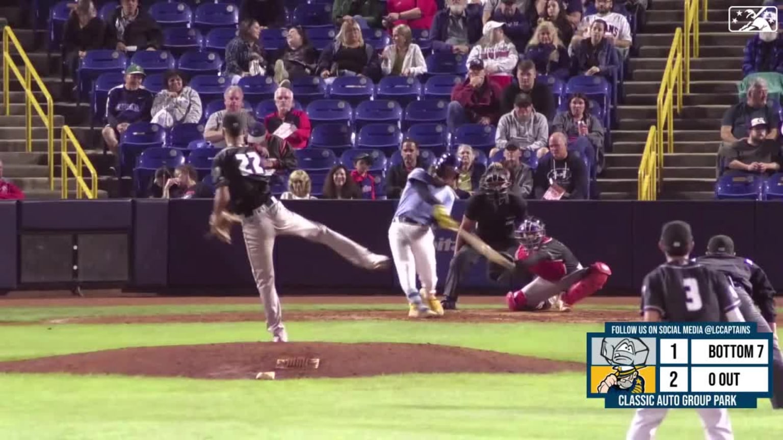 Jake Fox' three-run homer | 09/10/2023 | Captains