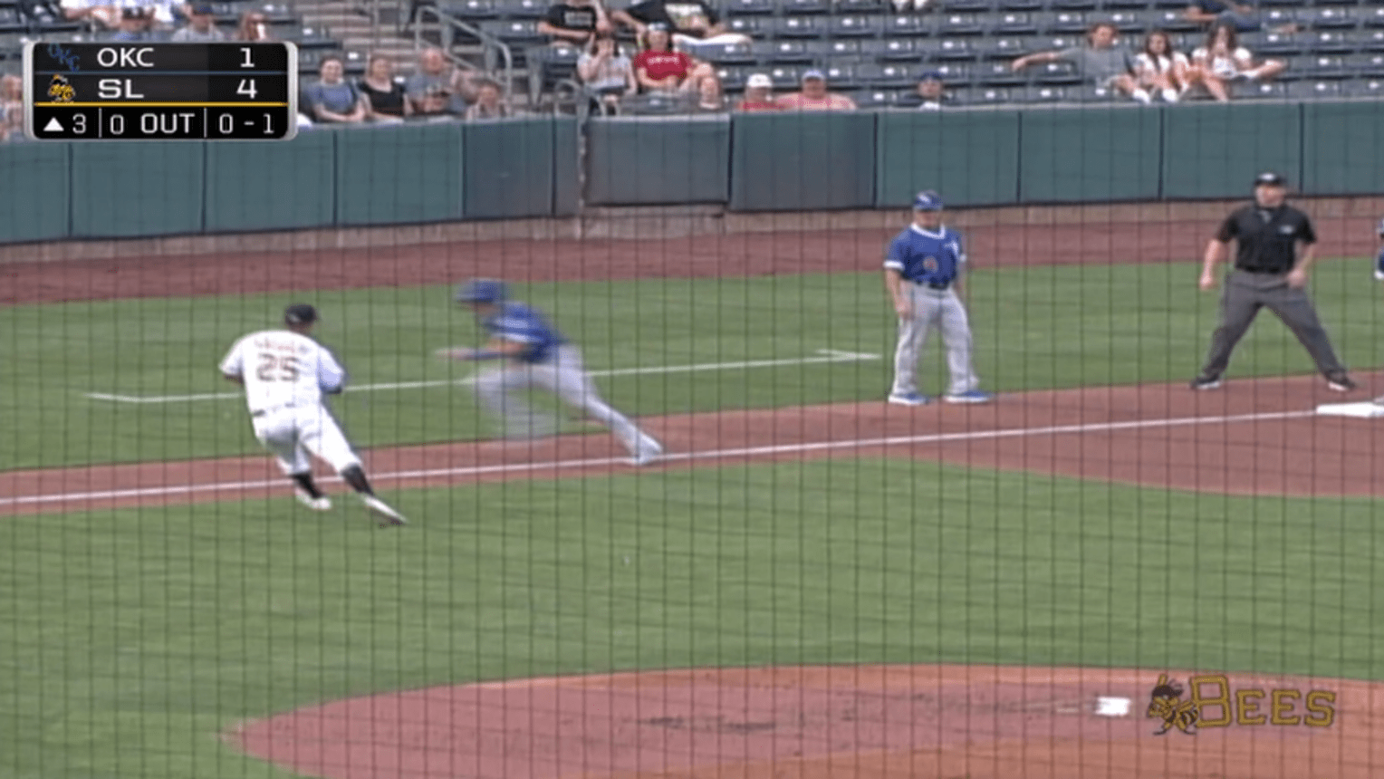 Kasser crosses the diamond | 08/05/2022 | Bees