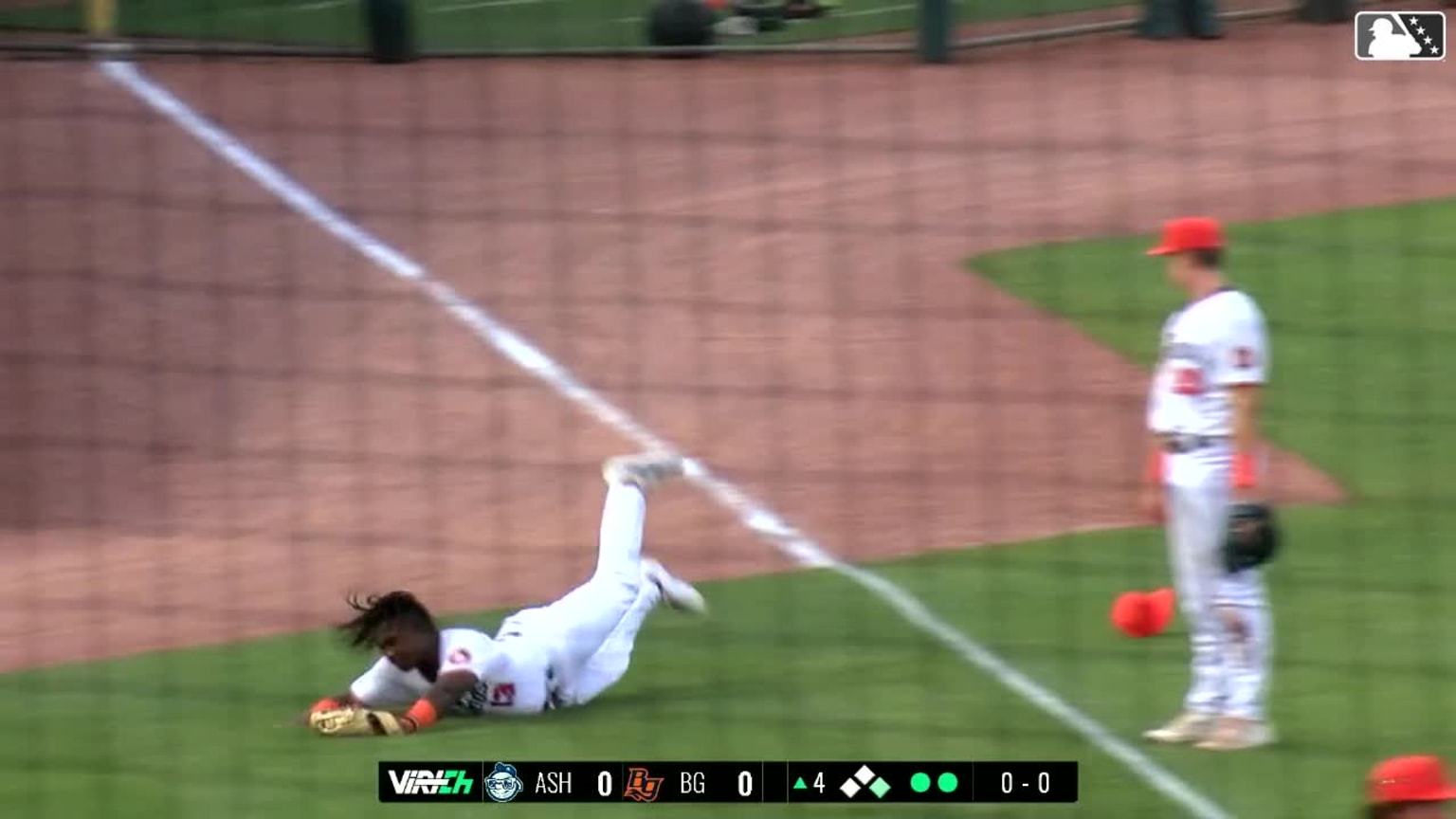 Ryan Spikes' diving catch | 06/26/2024 | Hot Rods