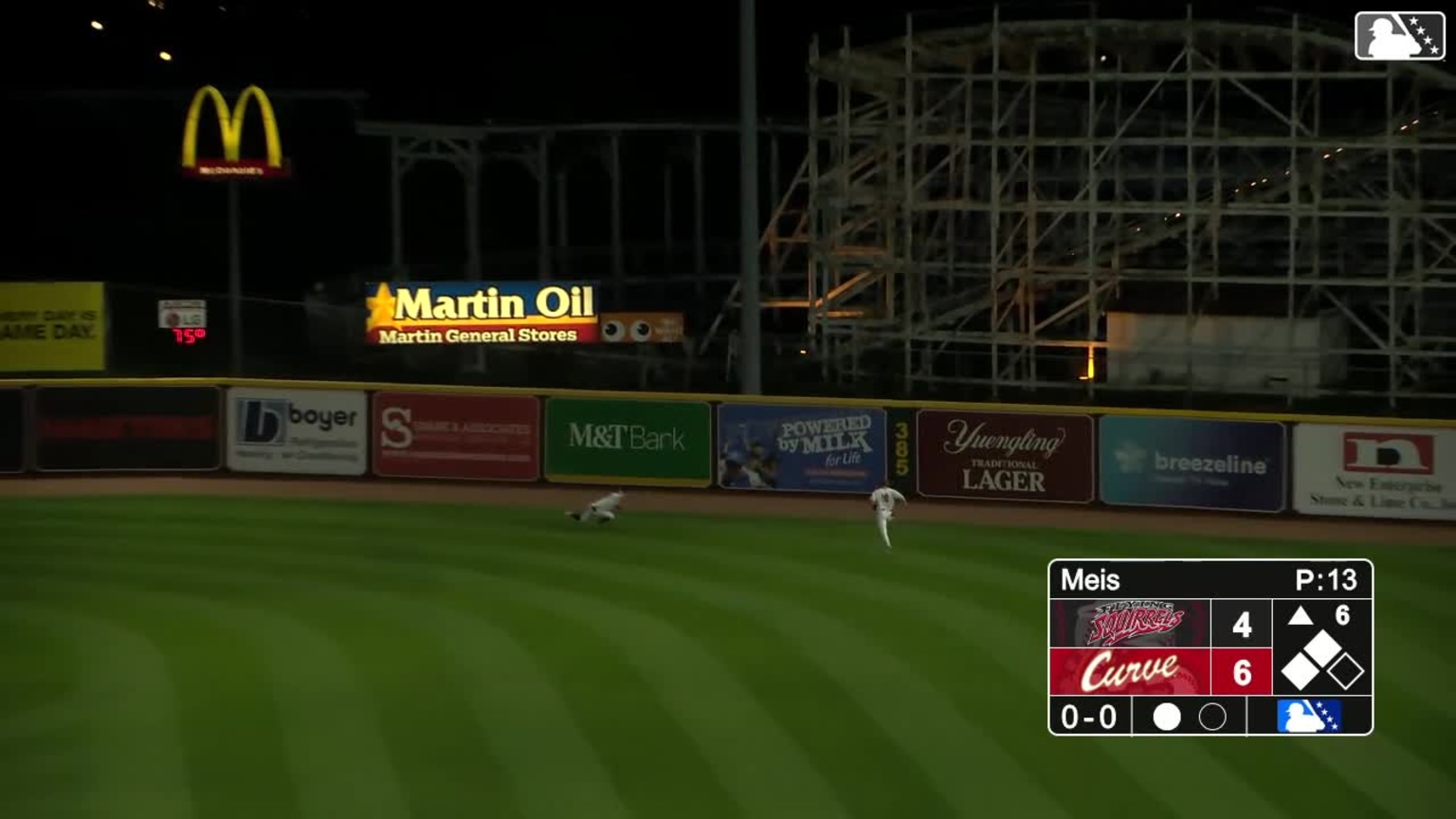 Sammy Siani makes a diving catch | 09/12/2024 | Curve Sammy Siani makes a diving catch | 09/12/2024 | Curve