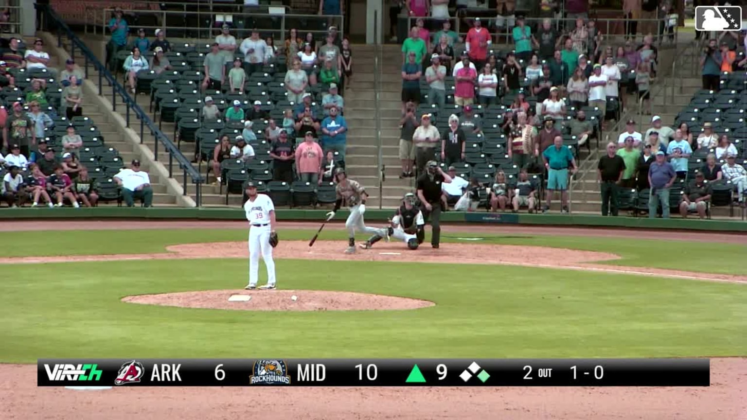 Jared Oliva's solo homer | 09/22/2024 | Travelers
