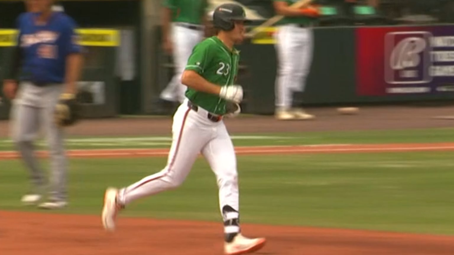 Coby Mayo's three-hit performance | 03/30/2025 | Tides