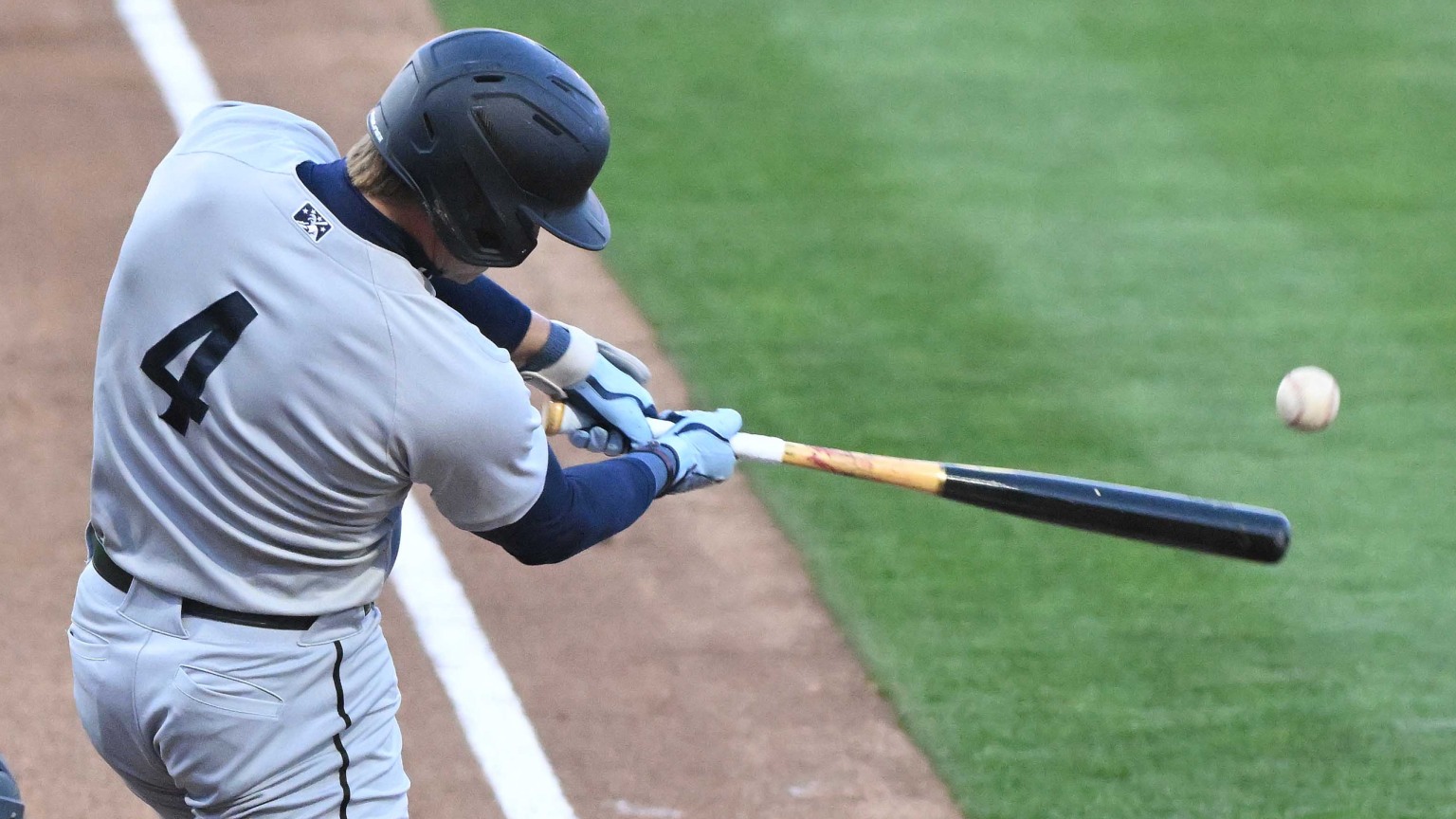 Jared Sundstrom's strong offensive performance | 07/26/2024 | AquaSox