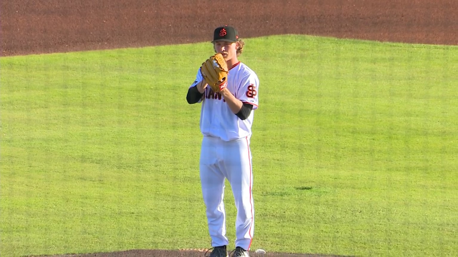 Hunter Dryden tosses four hitless frames | 04/09/2025 | Giants