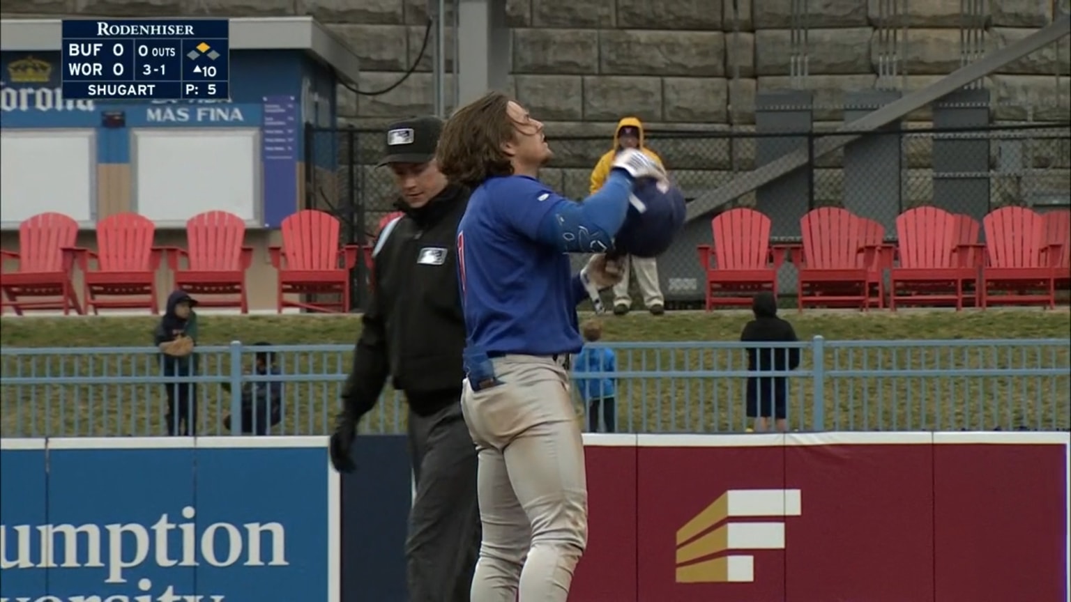 Addison Barger breaks the tie in the 10th inning | 04/02/2024 | Bisons