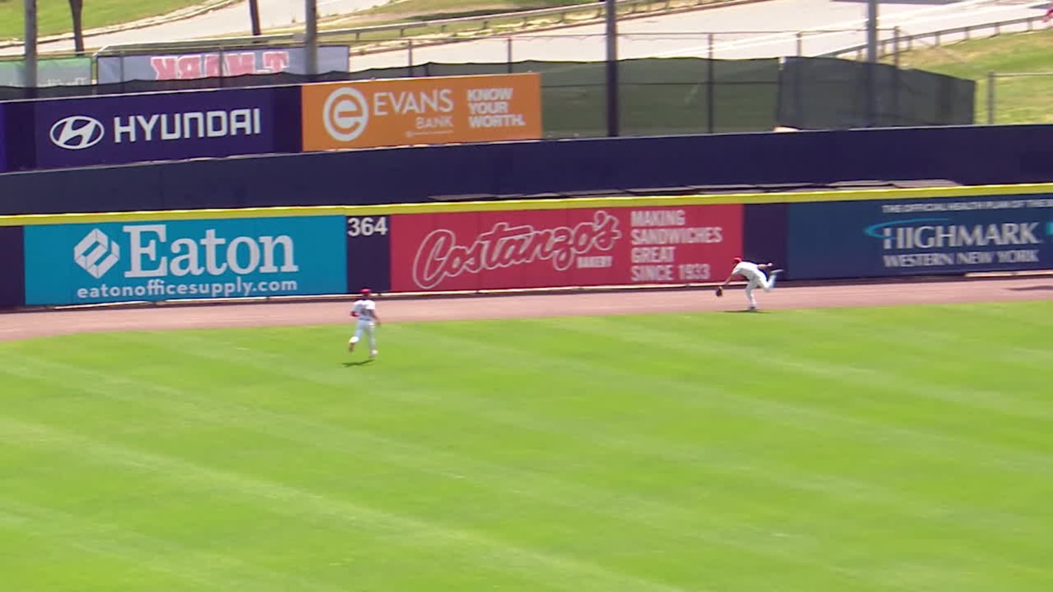 Cameron Eden Diving Catch | 05/31/2023 | Bisons