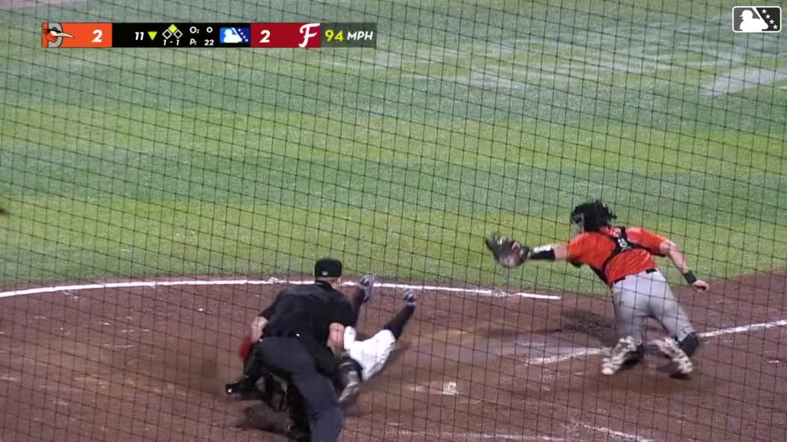 Jose Colmenares delivers a walk-off single | 07/28/2024 | Nationals