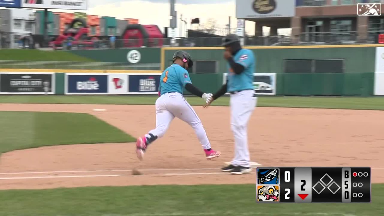 Euribiel Angeles' home run | 04/30/2023 | Lugnuts
