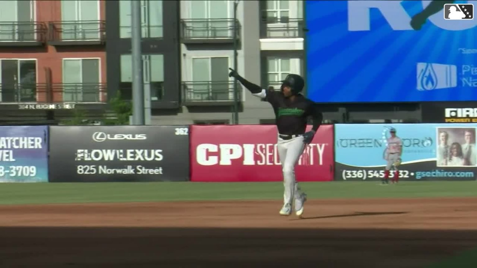 Termarr Johnson homers on a fly ball | 06/08/2024 | MiLB.com