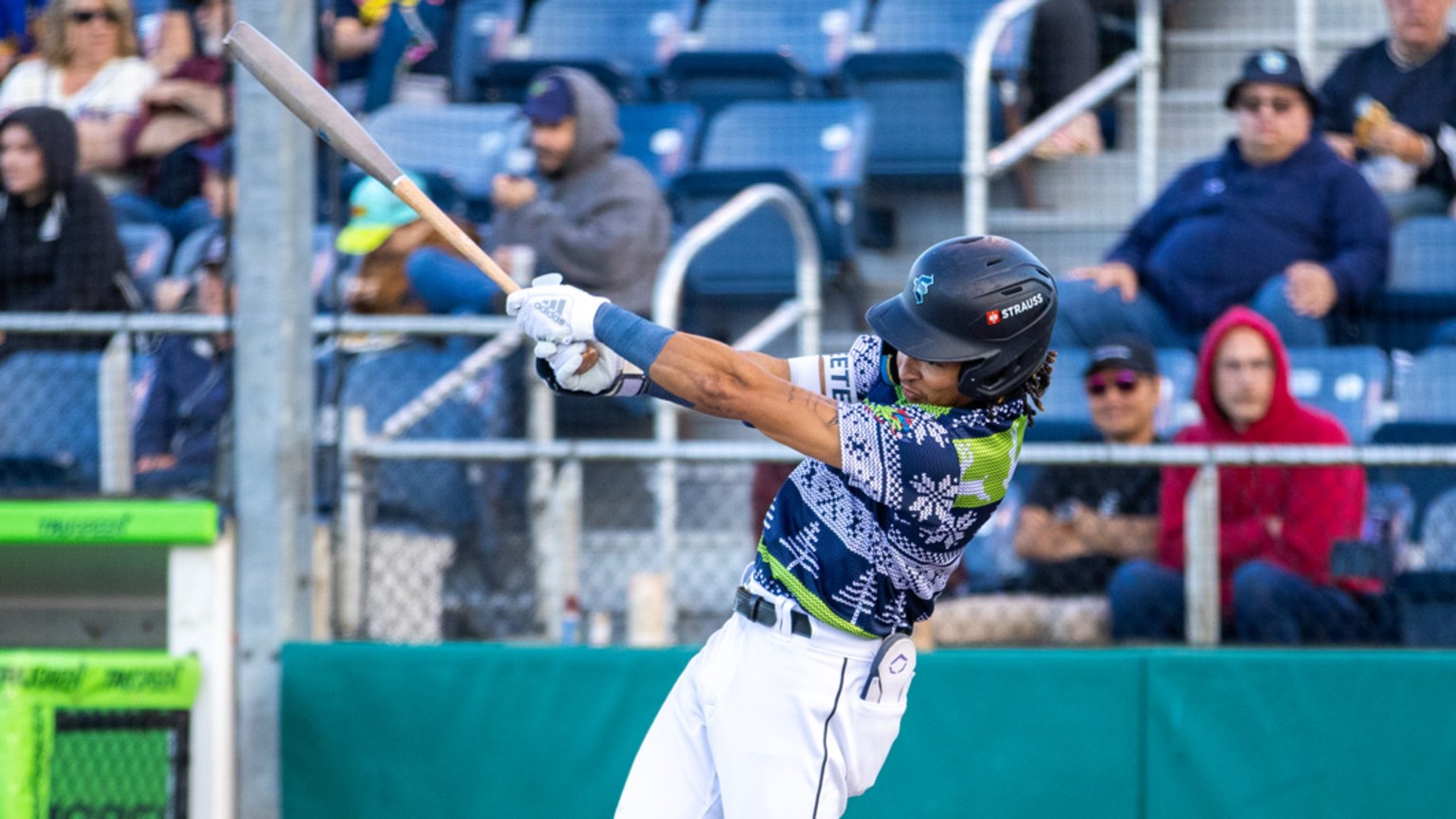 Mariners No 10 Prospect Tai Peete S Three Run Hr 07 26 2025 Milb