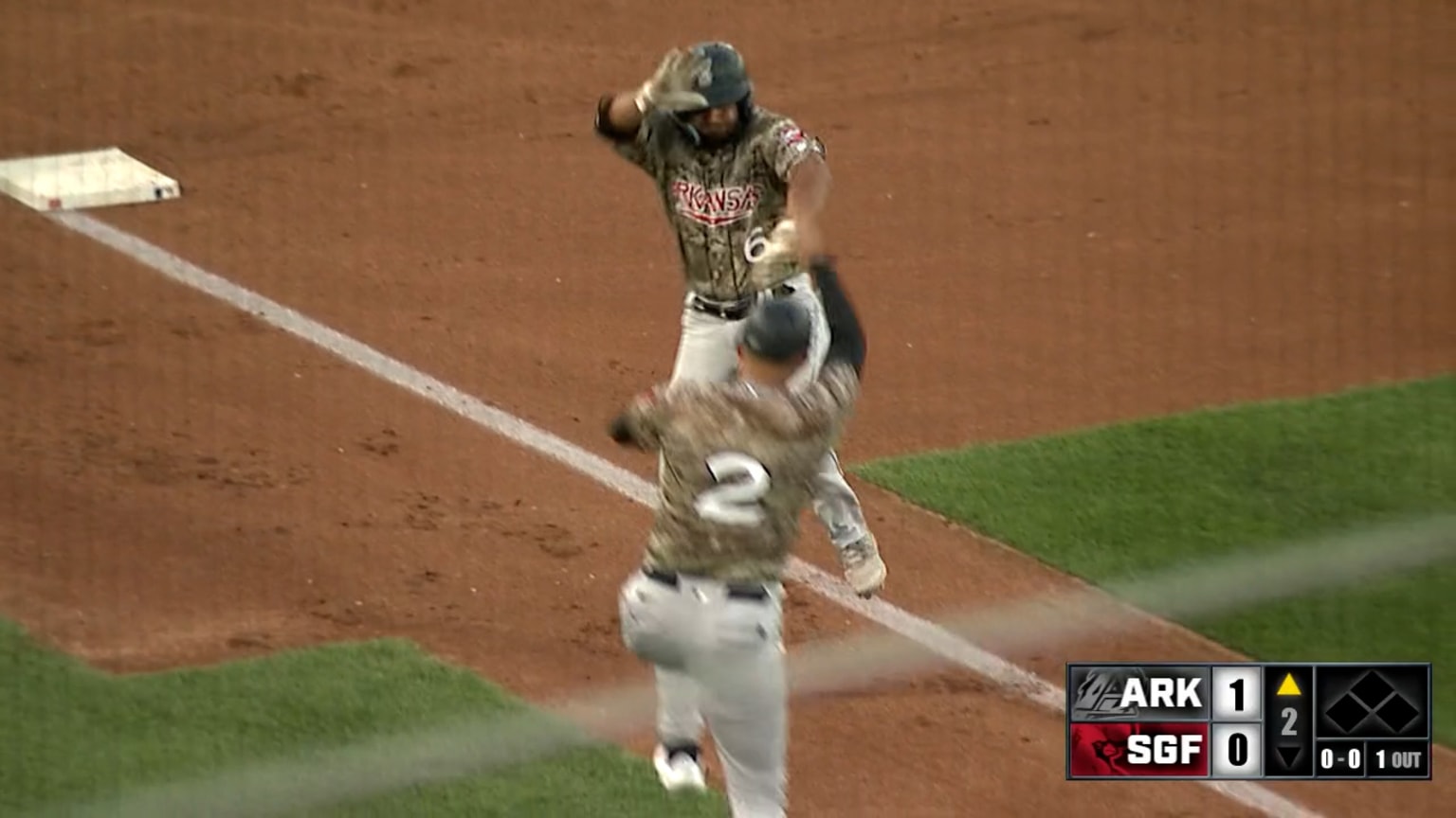 Victor Labrada's big night in Game 3 | 09/21/2024 | Travelers