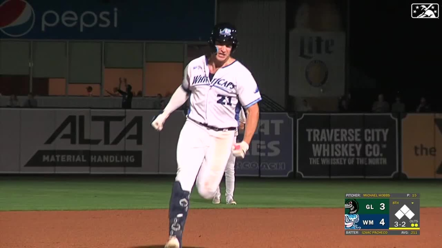 Izaac Pacheco's solo home run | 09/10/2023 | Whitecaps
