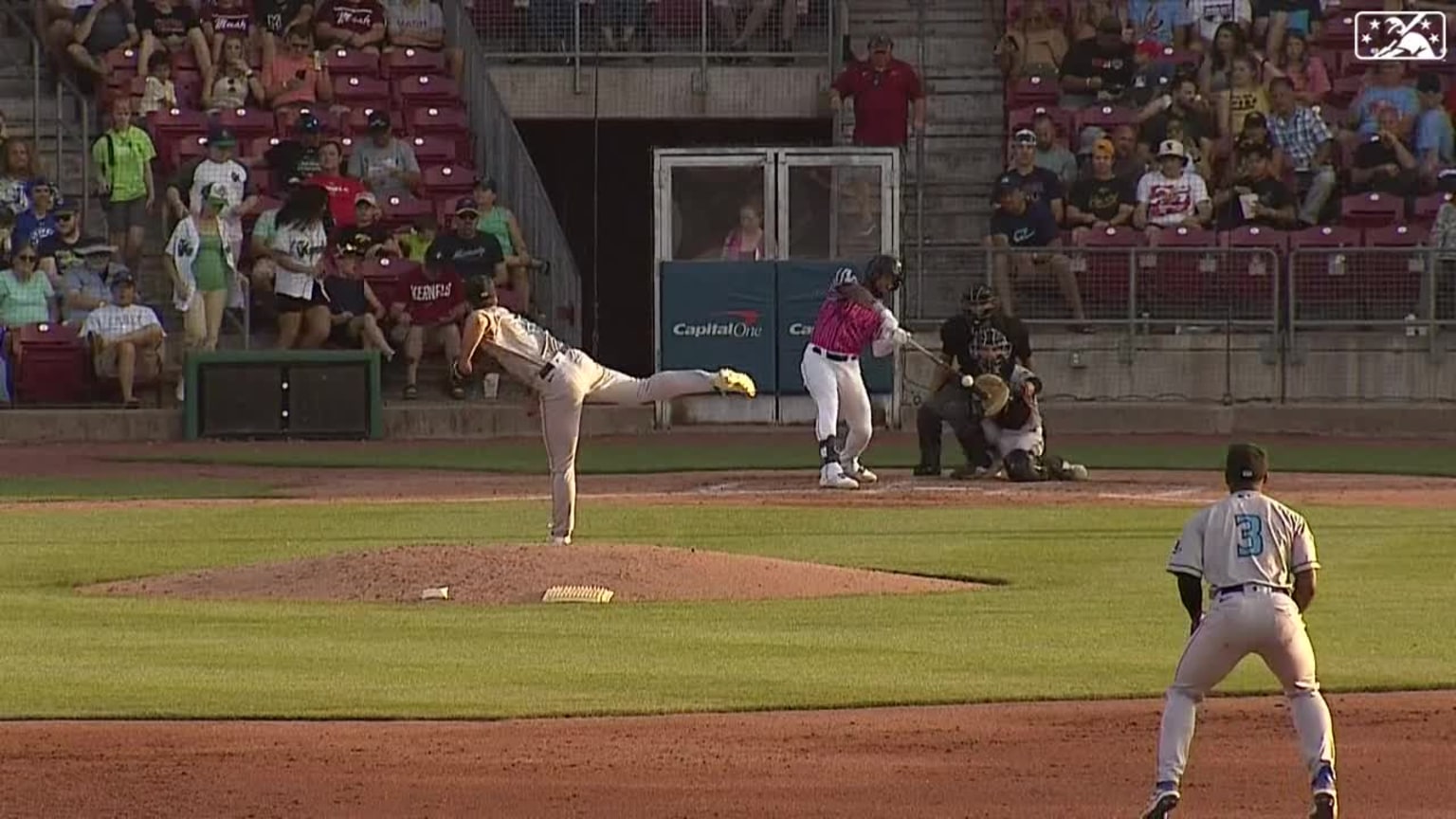 Emmanuel Rodriguez's solo homer | 06/24/2023 | Kernels