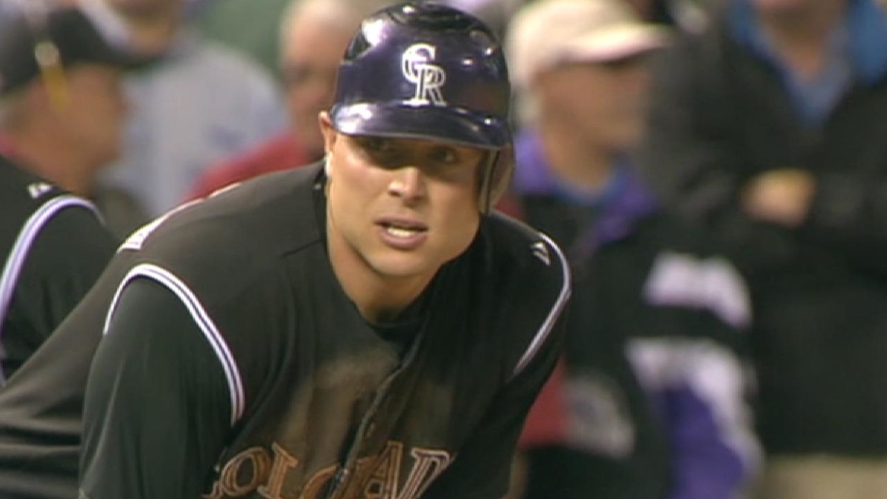 Teaghlach Holliday Matt Home Ibiza Stardust Radio