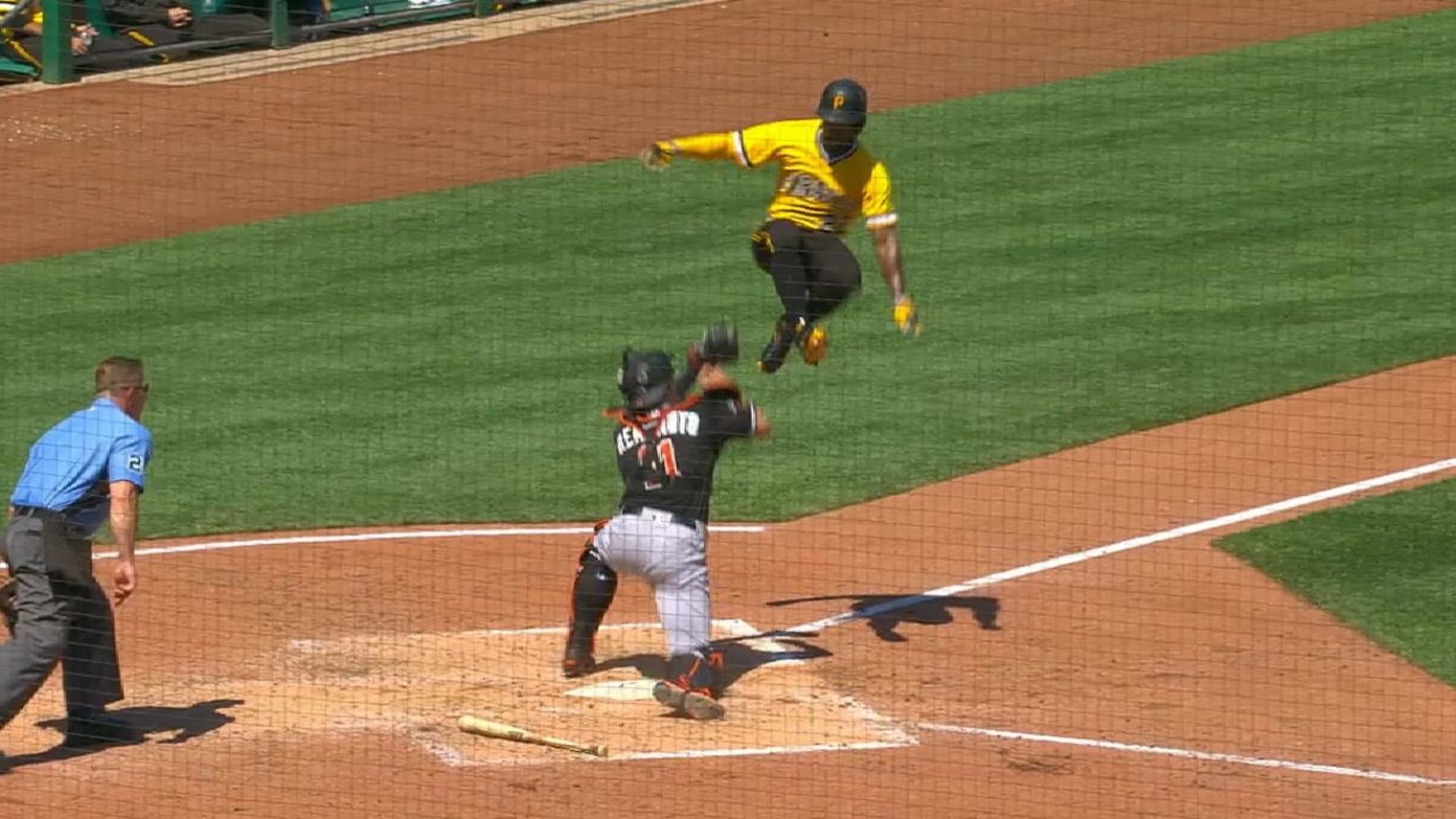 andrew mccutchen diving catch