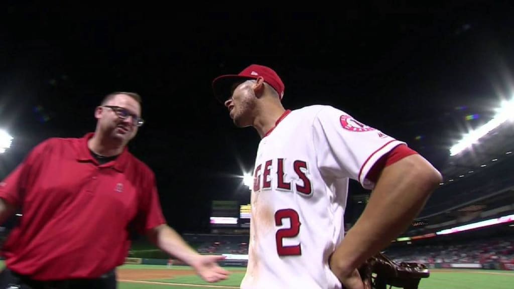 does simmons come back