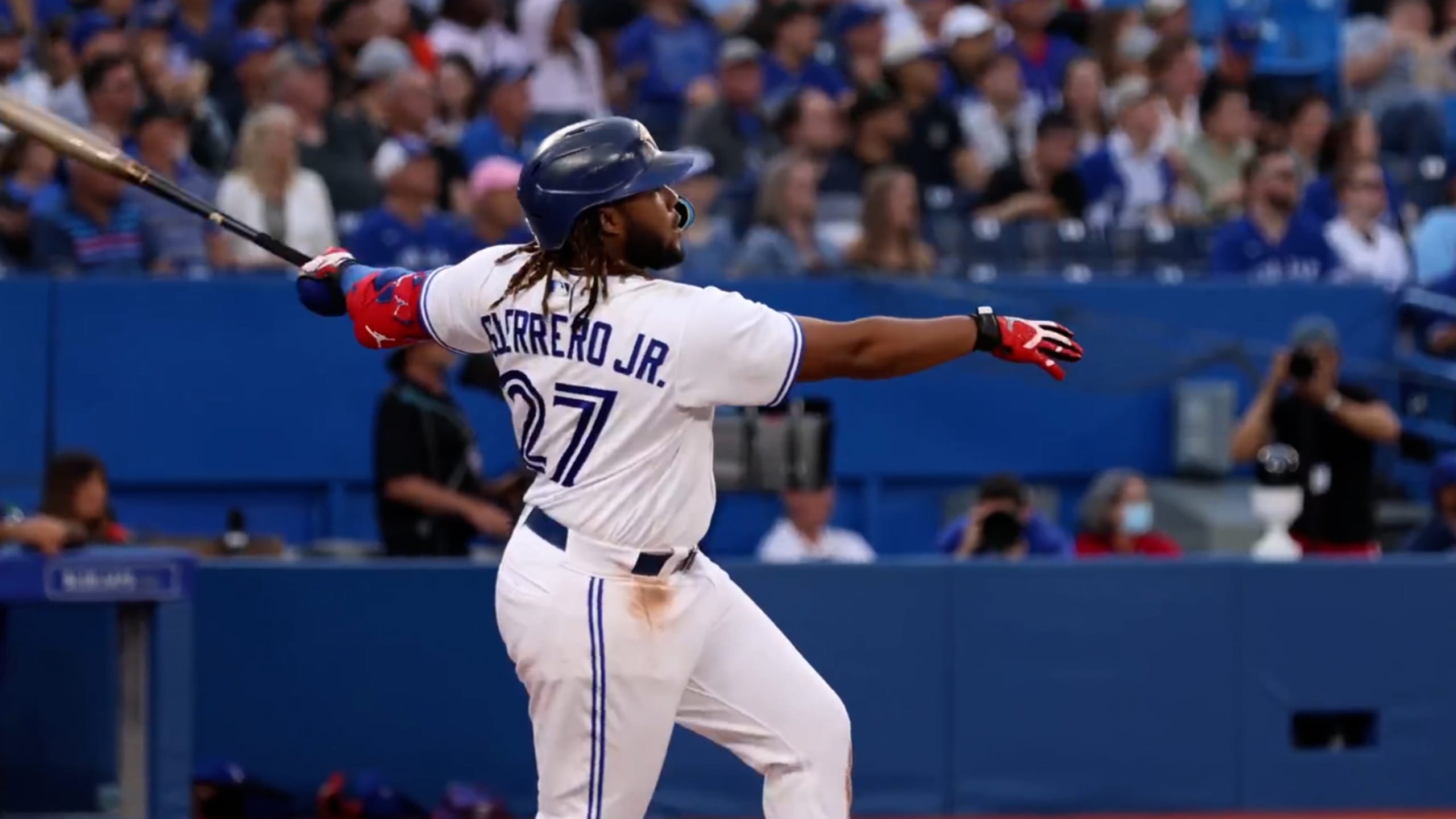 Check out Guerrero Jr.'s home run