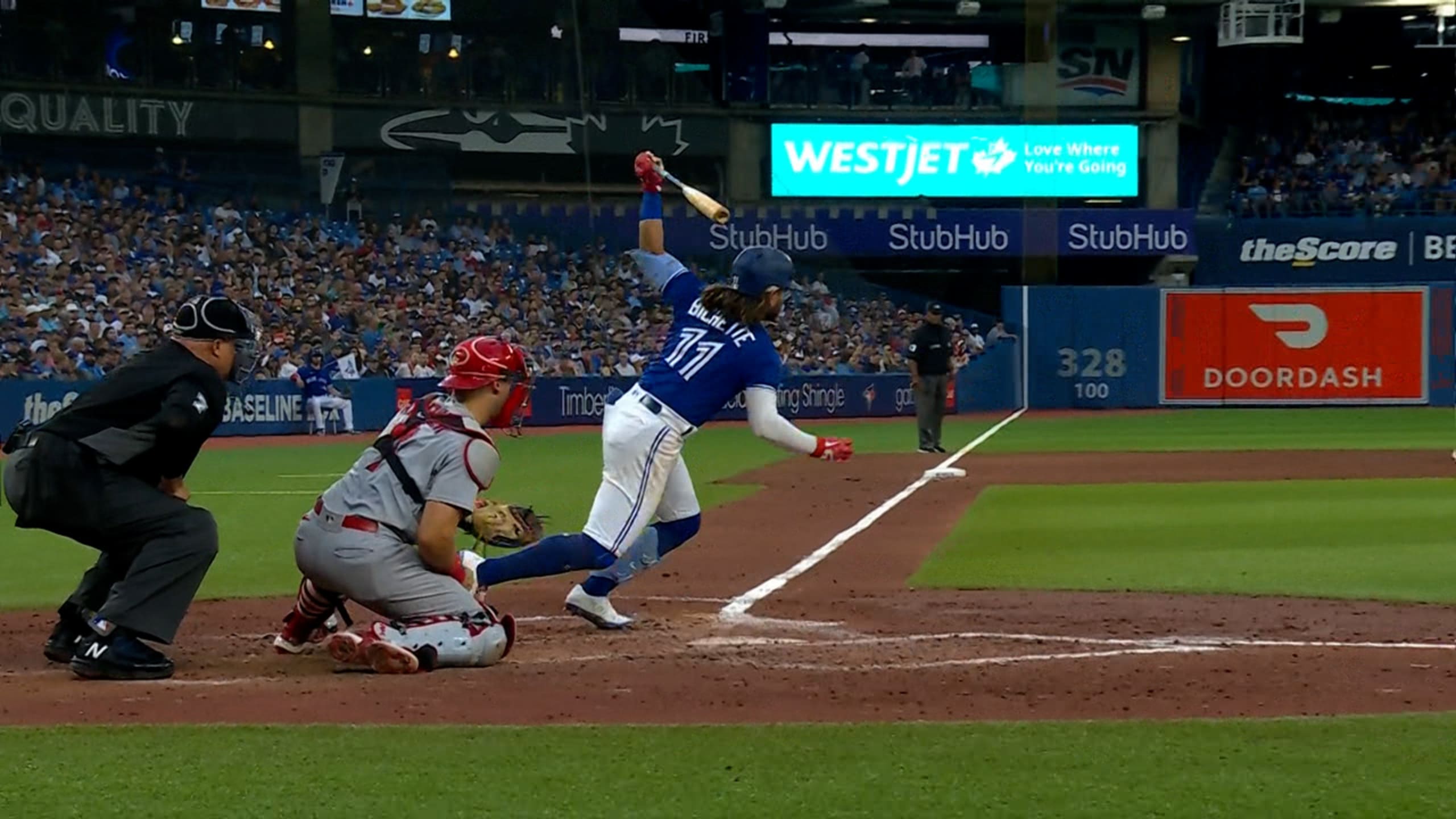 Bo Bichette's RBI single Bo Bichette's RBI single