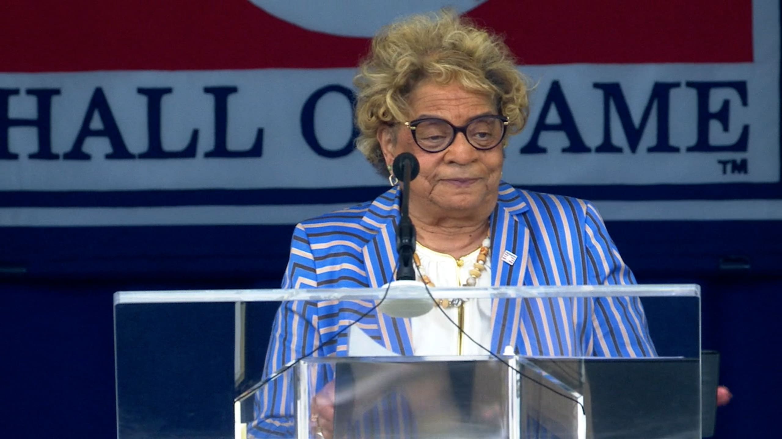 Angela Terry inducts Buck O'Neil