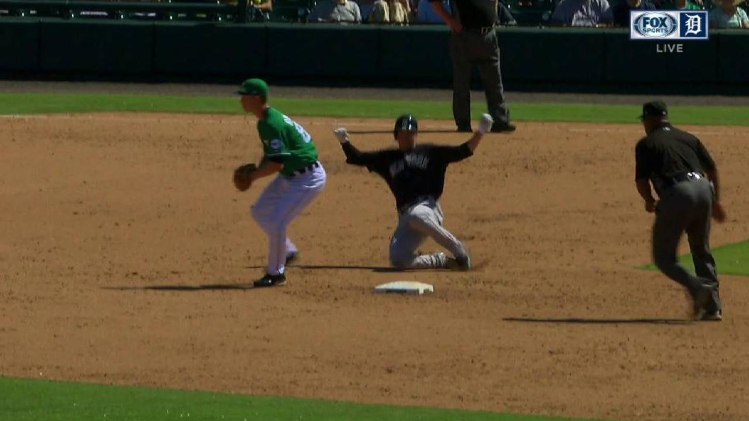 Warren, Adam vs Alcantara, Victor - DOUBLE